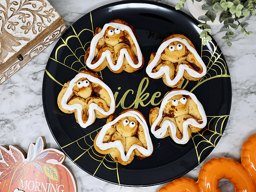 Ghost Cinnamon Rolls: Halloween Breakfast Recipe - Grace Like Rain Blog