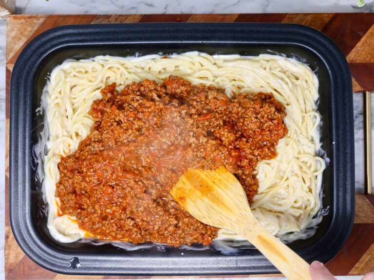 Million Dollar Spaghetti with Alfredo Sauce (Easy Baked Pasta Recipe ...