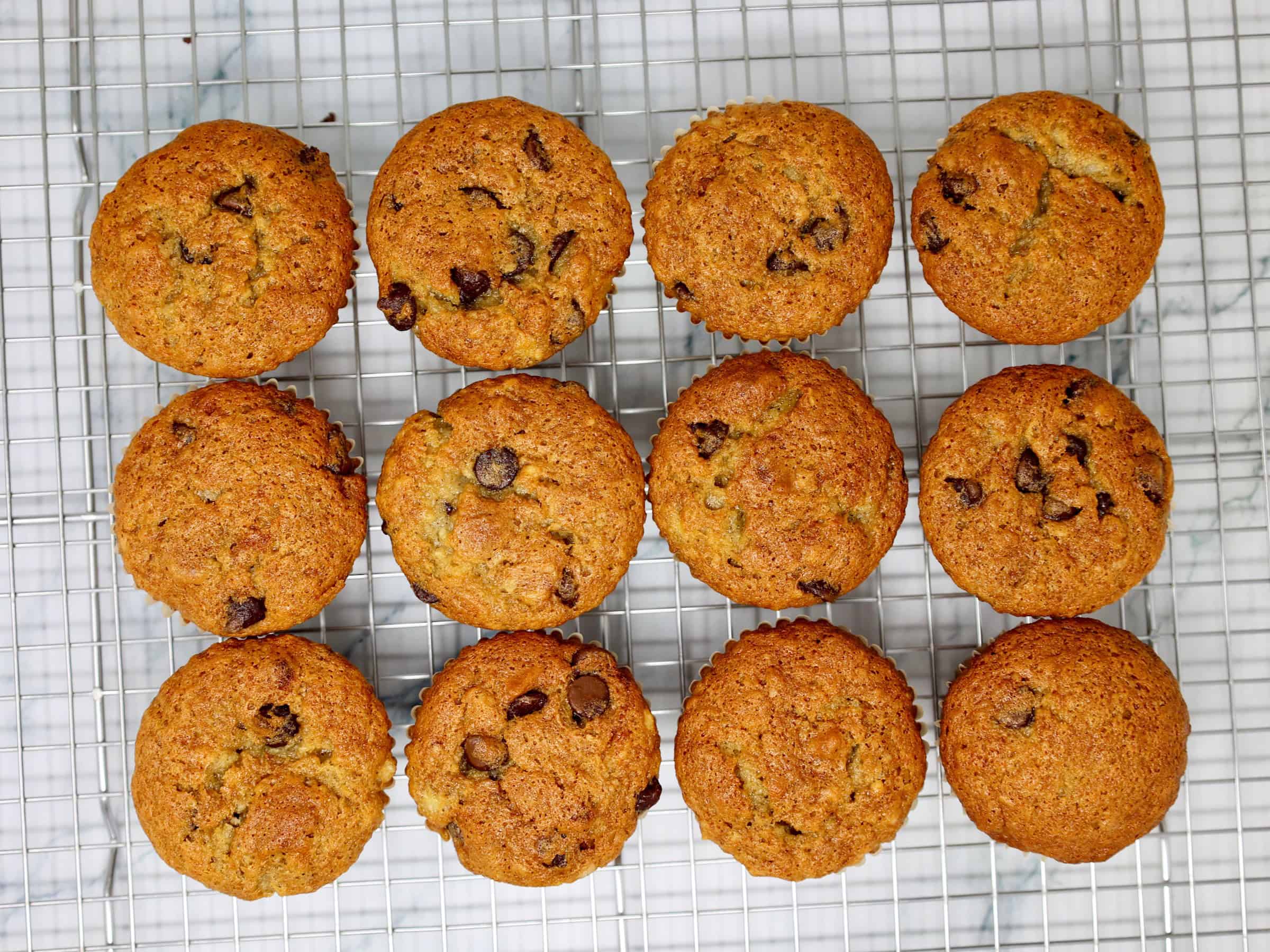 Easy Banana Walnut Chocolate Chip Muffins (The Best Moist Recipe ...