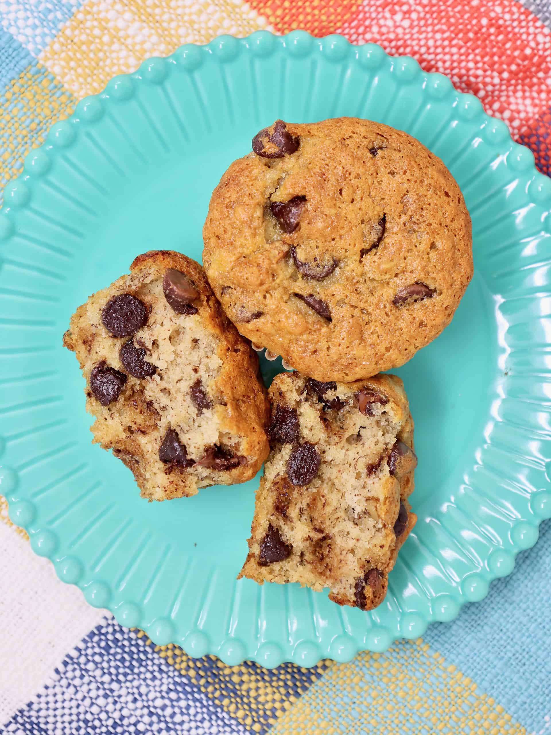Easy Banana Walnut Chocolate Chip Muffins (The Best Moist Recipe ...