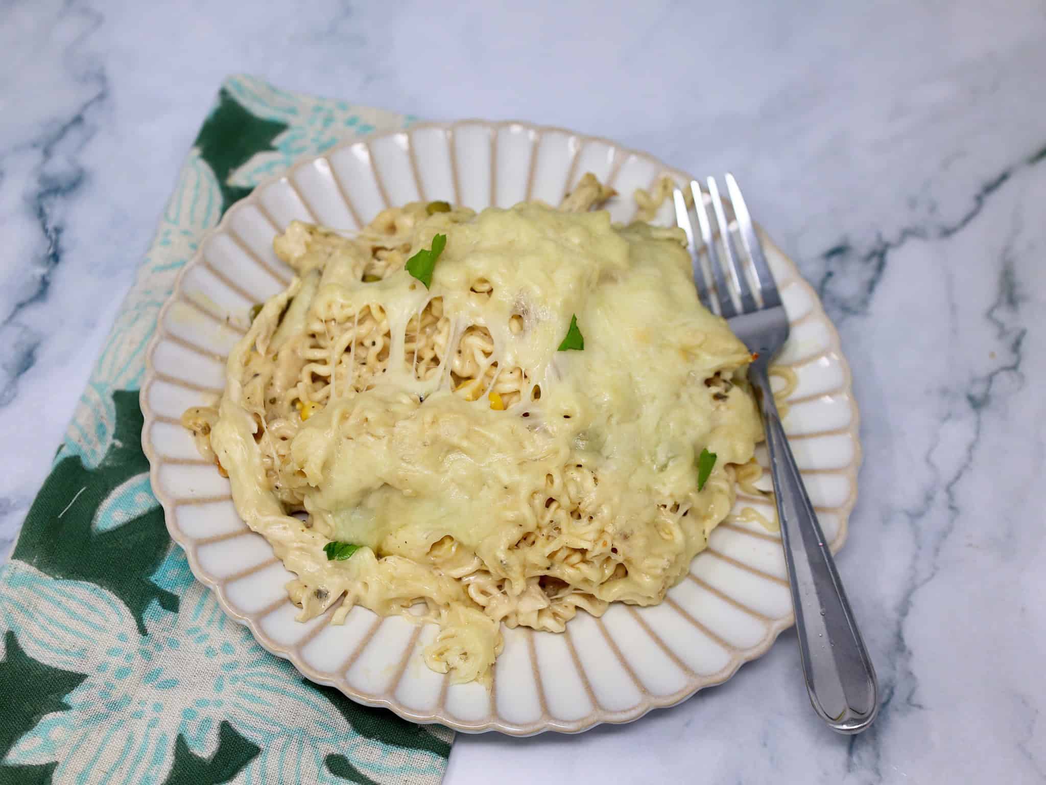 Chicken Alfredo Ramen Noodle Casserole (Easy Ramen Bake Recipe) - Grace ...