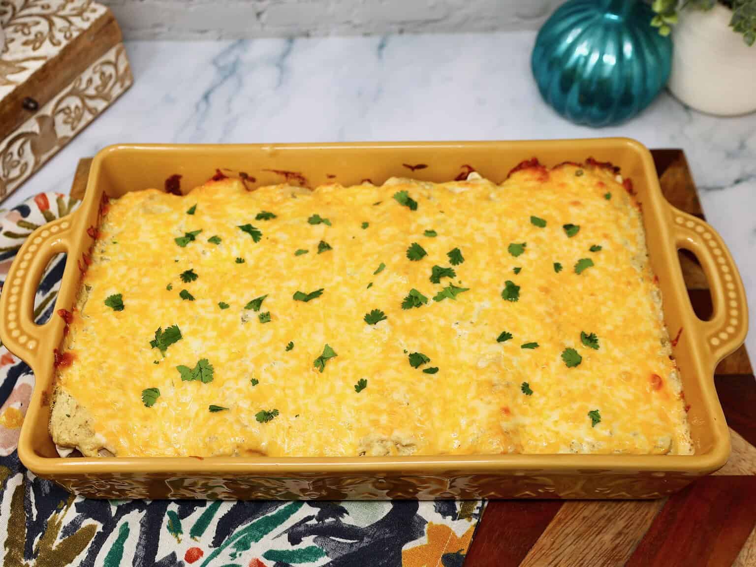 Creamy Salsa Verde Chicken Enchiladas (Easy Rotisserie Chicken Dinner ...